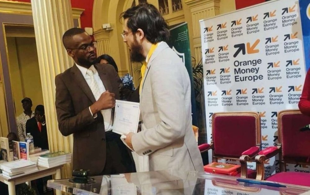 Primé à Paris, Youssef El Azouzi séduit la France, mais regrette un ...